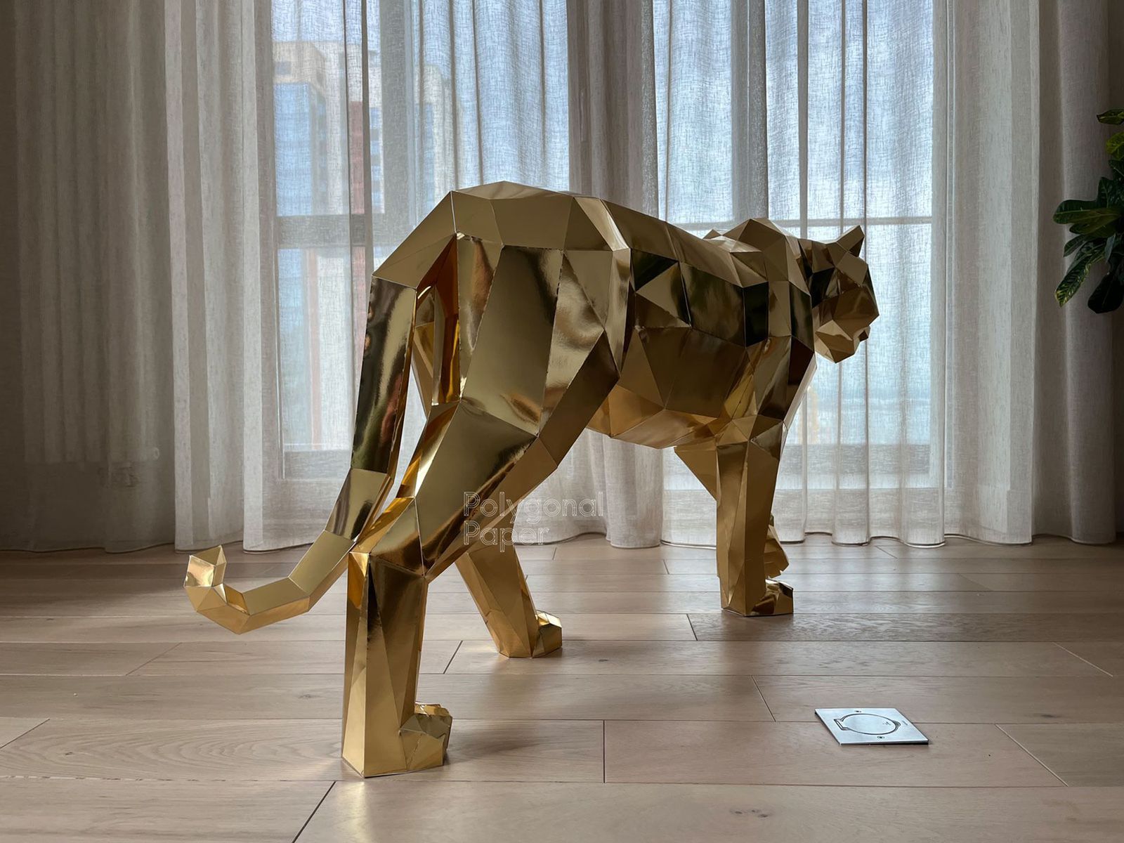 Polygonal Paper — Tiger: Papercraft Scheme for Printing